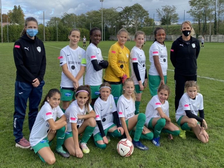 Solidarité - Les U13F de Mérignac Arlac en rose - Foot-Gironde